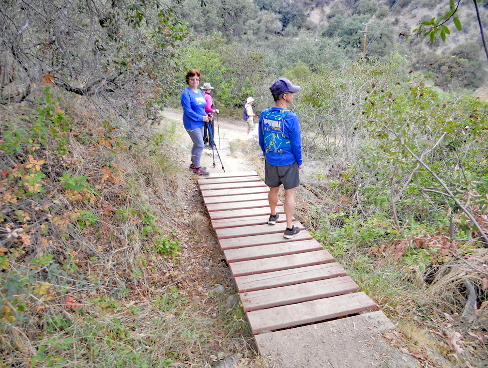 Cloverleaf / Hairpin Loop Trail
